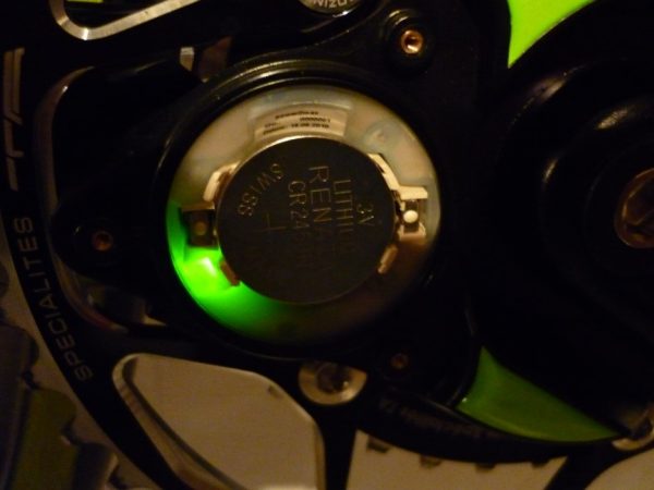 How to change the battery of your powermeter – power2max